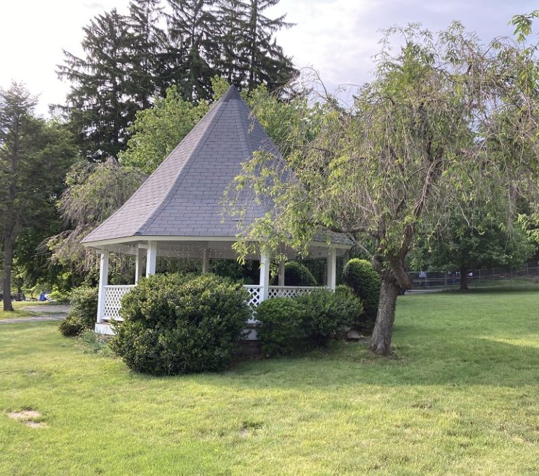 Select Board puts ticking clock on saving the downtown Gazebo (Updated ...